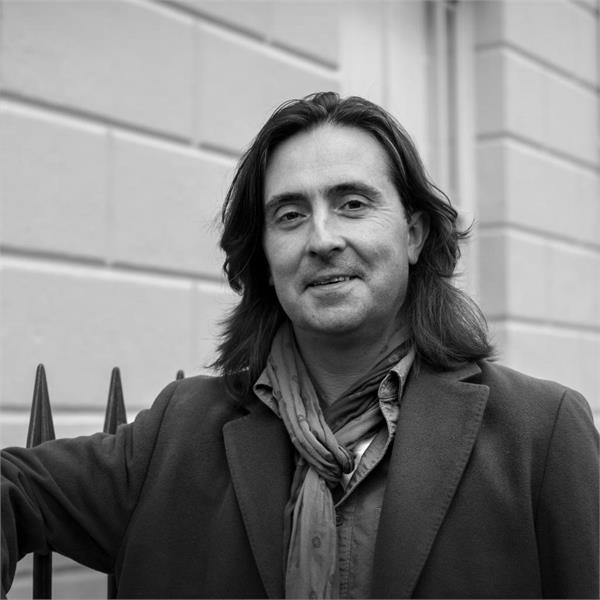 Neil Oliver